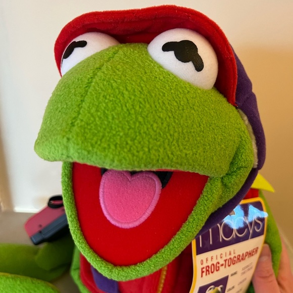 The Muppets | Toys | The Muppets Kermit The Frog Frogtographer Plush ...